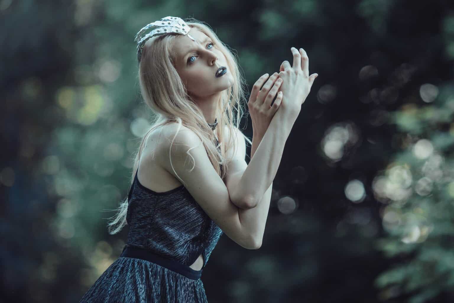 The Essence Of The Vampires Being Gothic Villains - Atmostfear ...