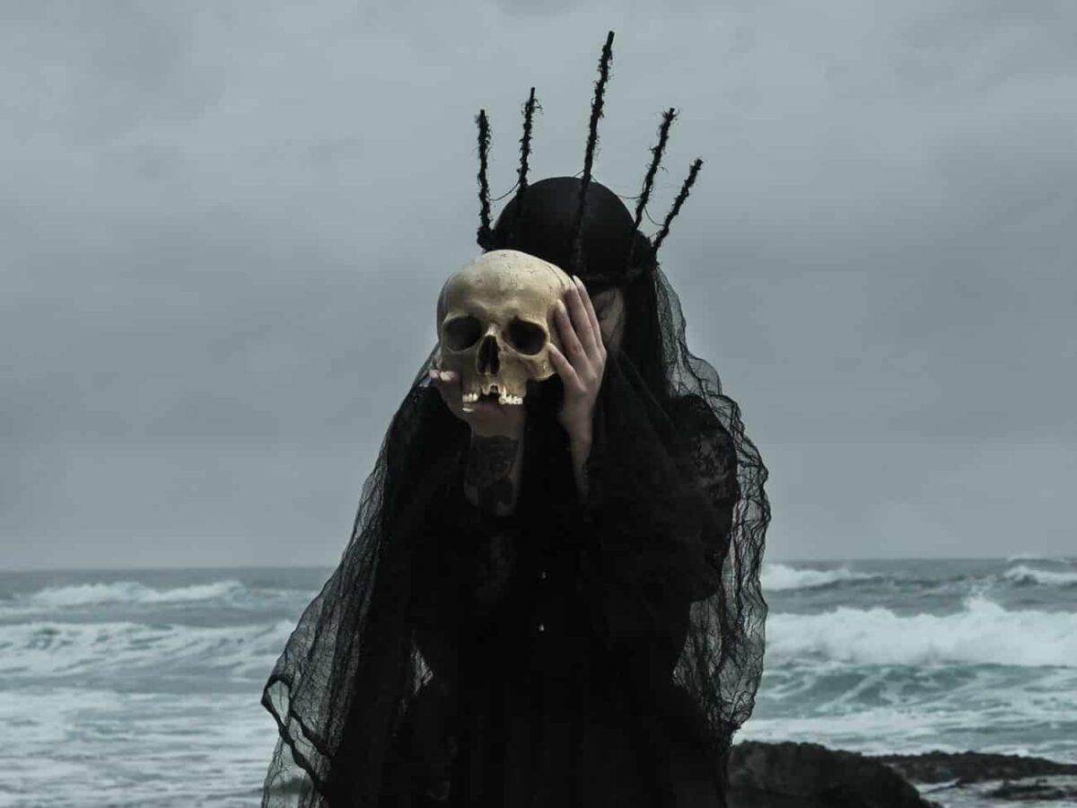 Multilingualism as an attractive cultural experiment - Atmostfear ...