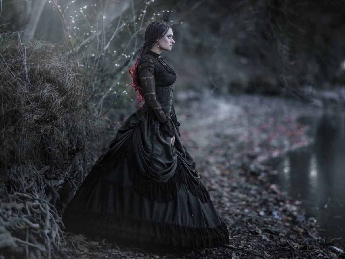 Supernatural and Madness in Victorian Gothic Literature - Atmostfear ...