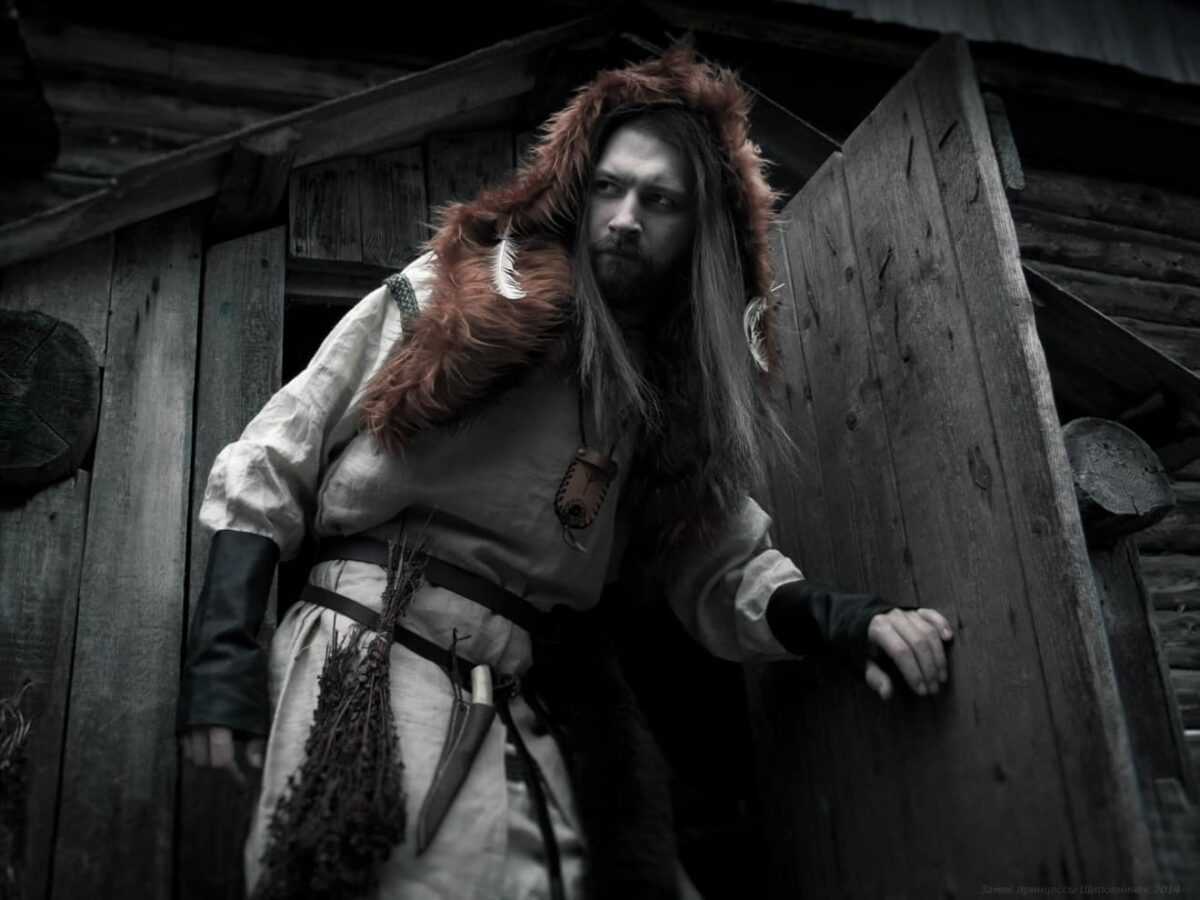 Male Witches in Early Contemporary Europe Witch-Hunting – Atmostfear ...