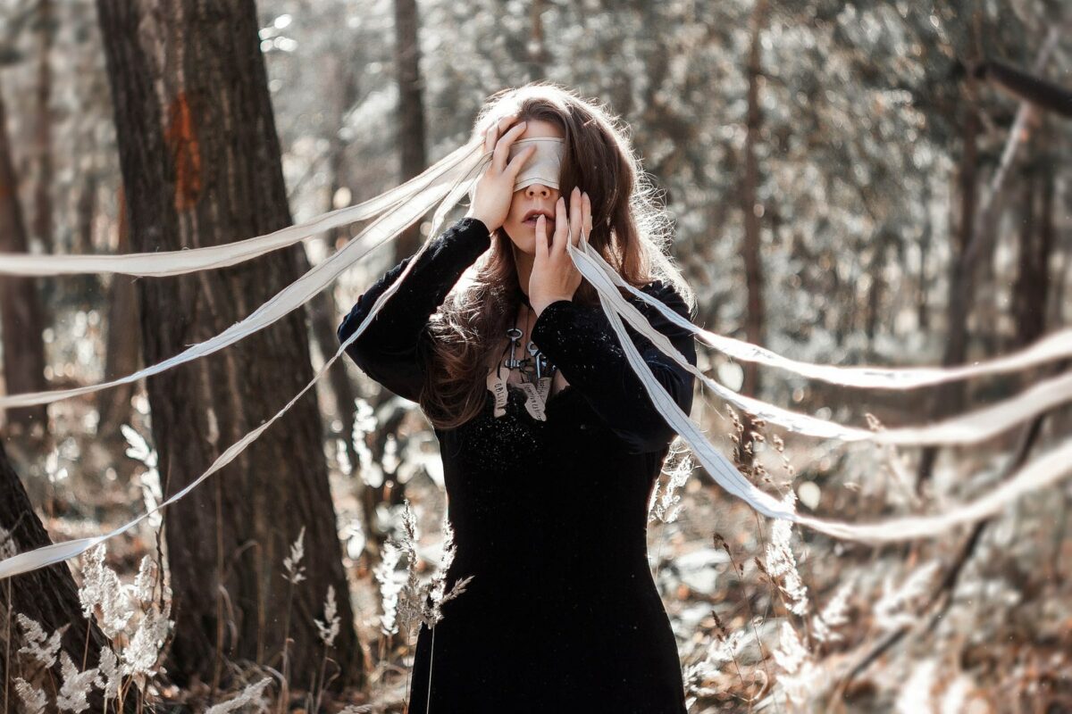 The Origins of the Female Vampire in Literature and Art - Atmostfear ...