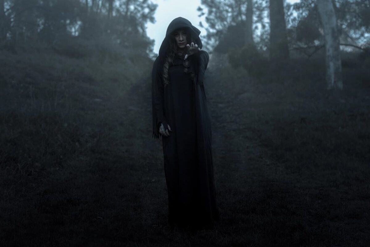 Funeral Rites and Death-Ritual Practices in Greek Tragedy – Atmostfear ...